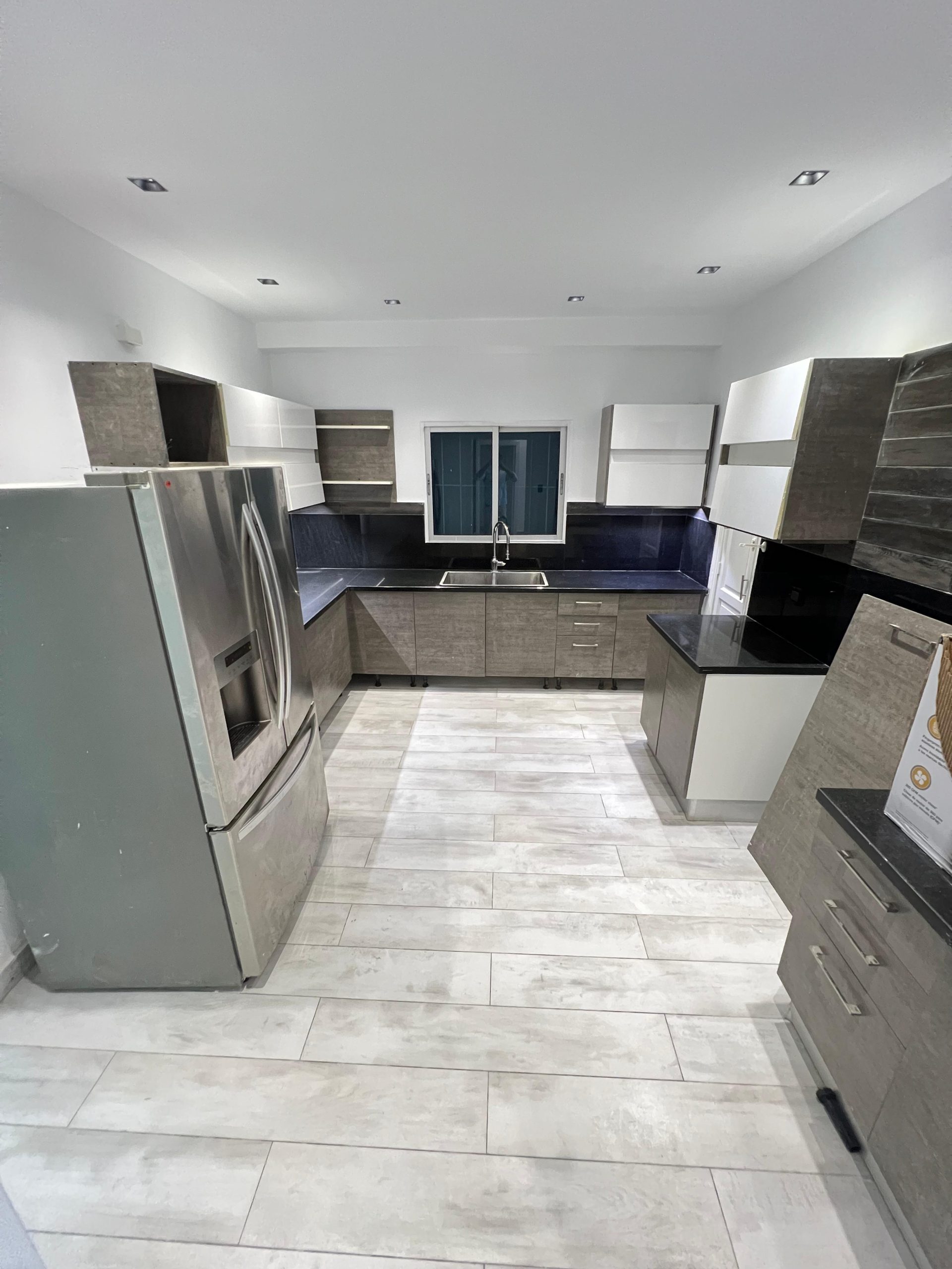 Apartamento en alquiler con Linea Blanca en Piantini - RP Plaza - Red ...